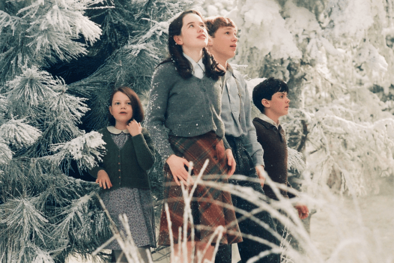 7 Film Fantasi Terbaik, Ada Dunia Sihir hingga Pararel